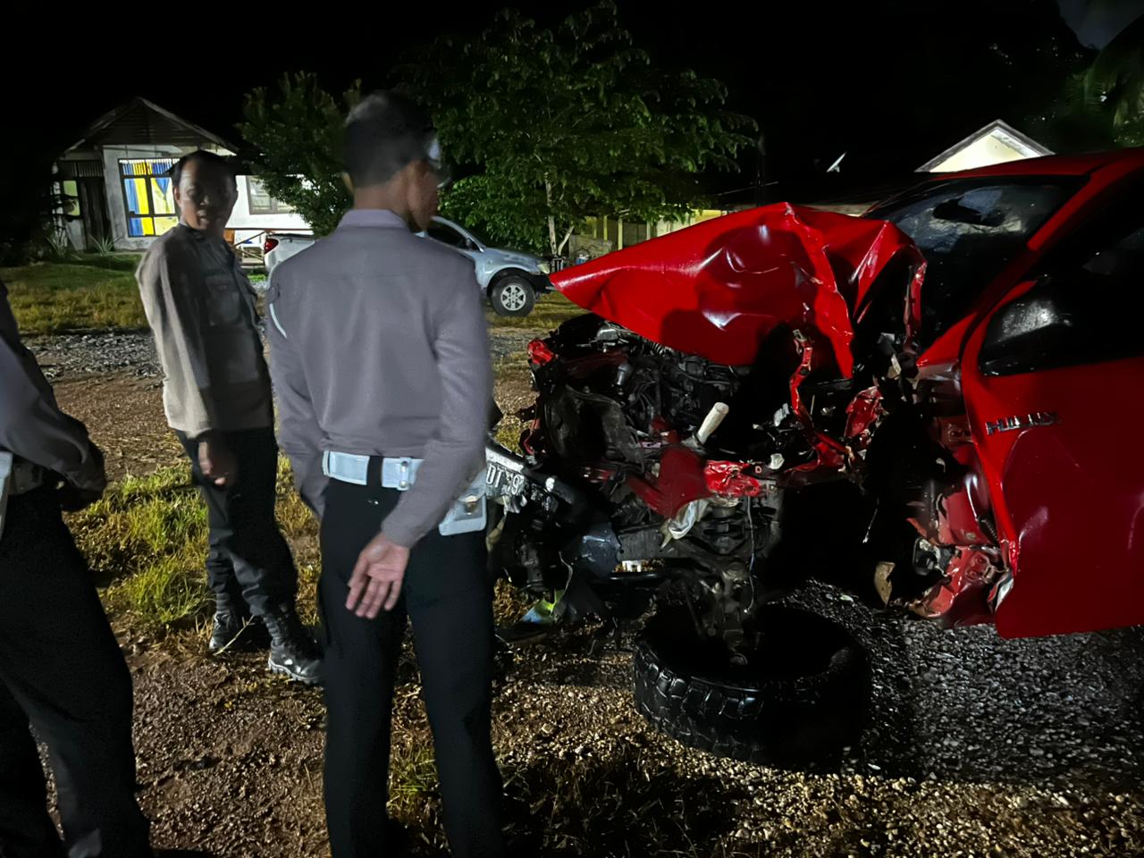 Hujan Deras Picu Tabrakan Maut di Jalur Moramo, Dump Truck Hantam Hilux ...